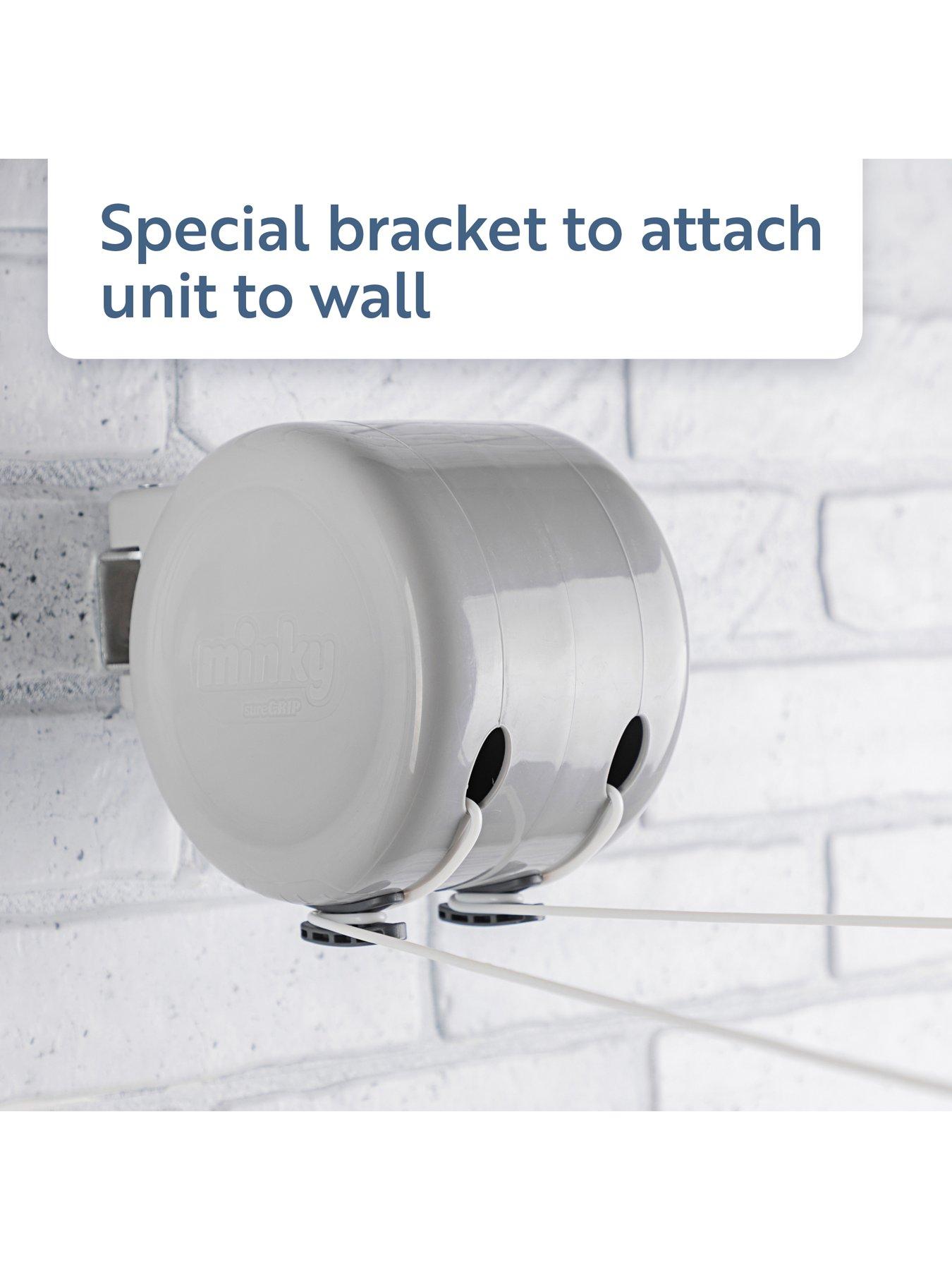Minky Outdoor Retractable Reel Washing Line 30m | Littlewoods