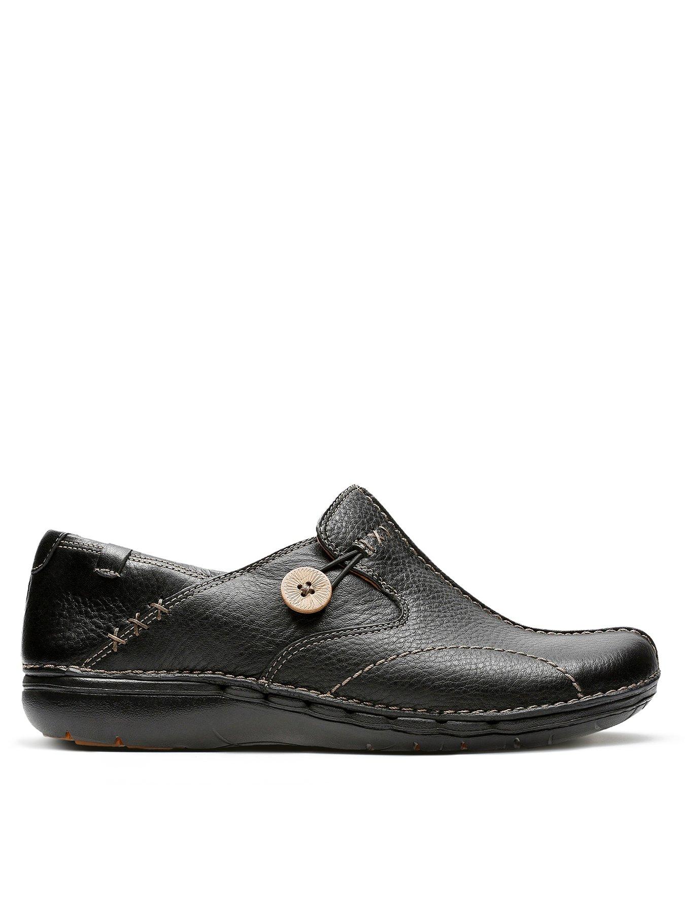 Clarks Wide Fit Un Loop Leather Flat Shoe - Black | Littlewoods