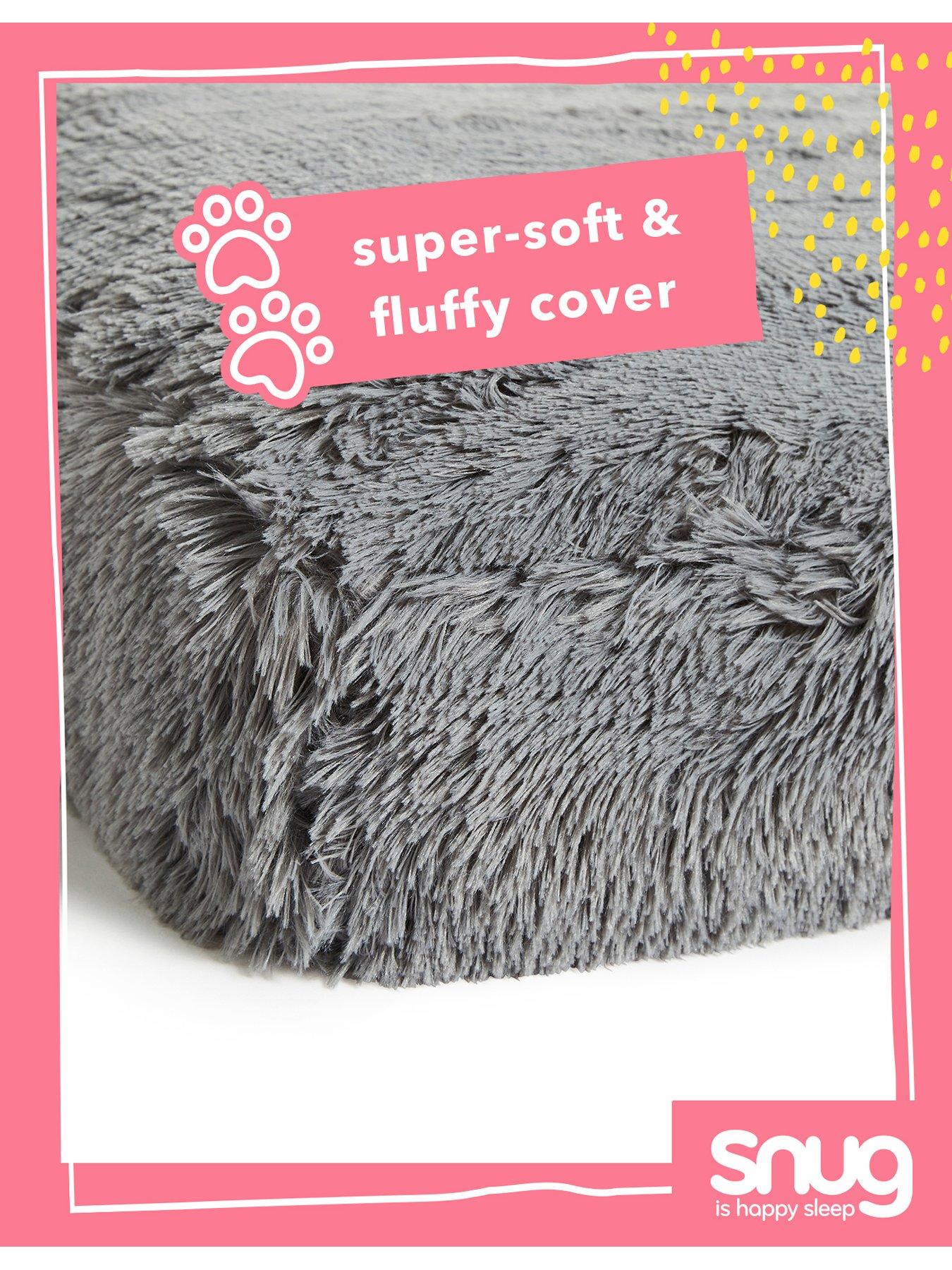 Snug Super Fluffy Pet Bed | Littlewoods