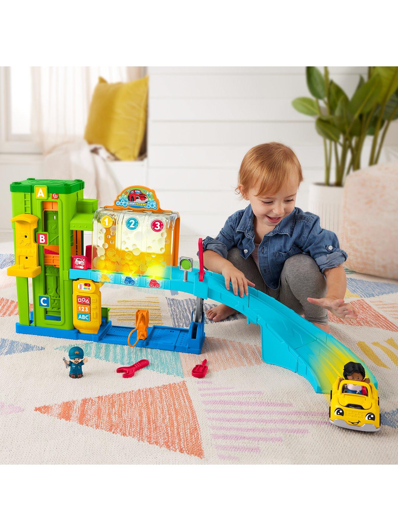 Fisher-Price Little People Little People Light-Up Learning Garage ...