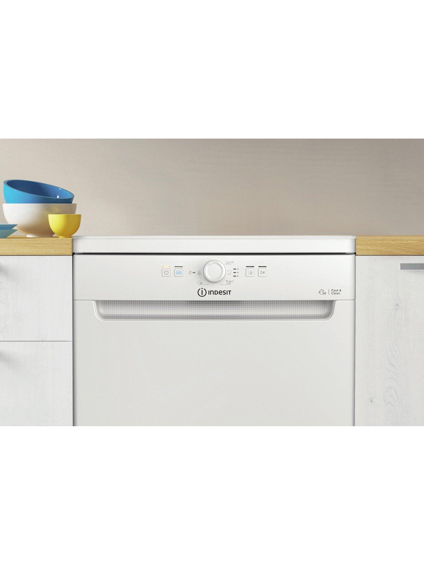 Indesit D2FHK26 Fullsize 14-Place Setting Freestanding Dishwasher ...