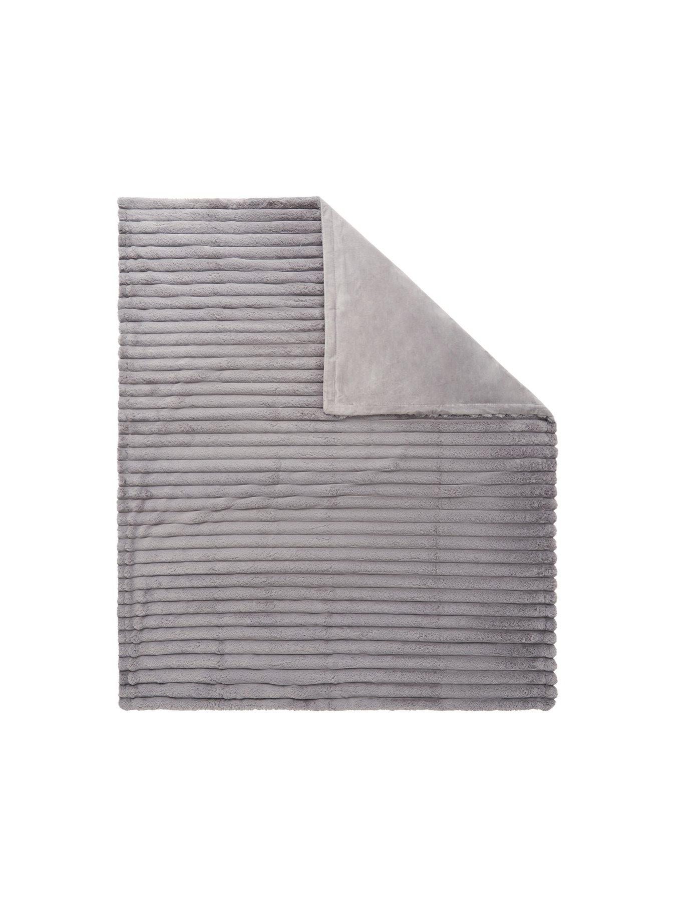 Very Home Chunky Ribbed Throw | Littlewoods