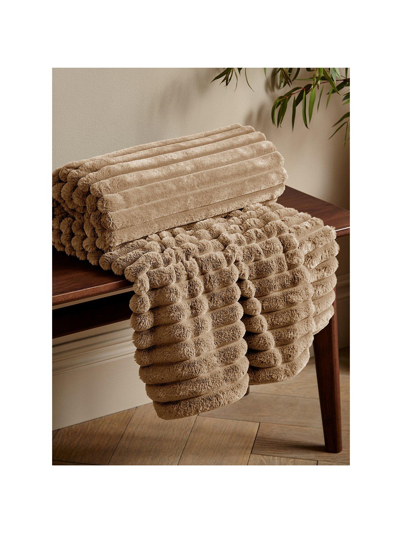 Catherine Lansfield Cosy Ribbed Throw - Natural | Littlewoods