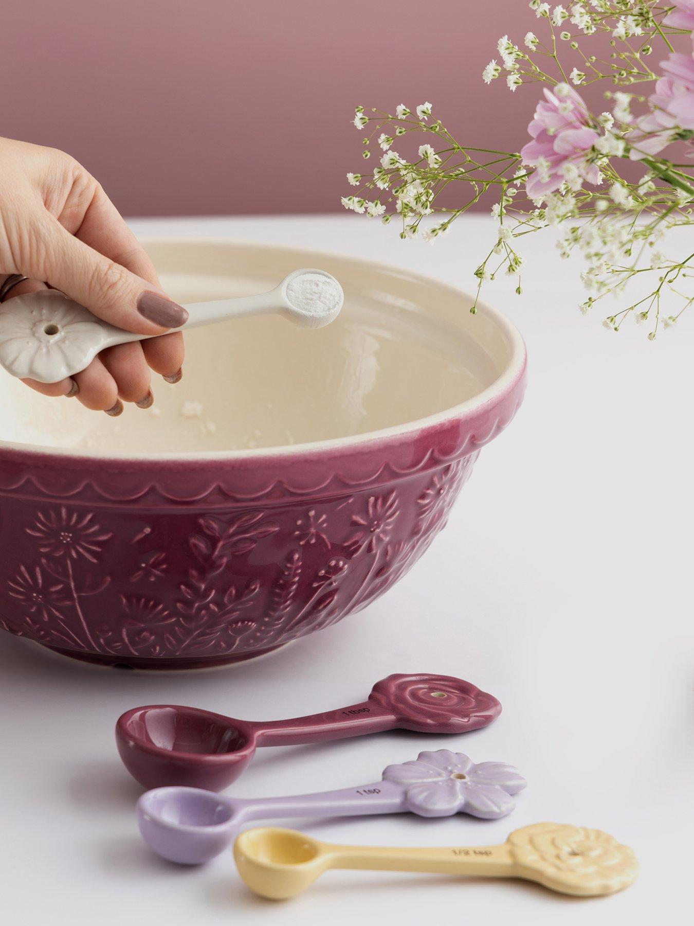 Mason Cash In The Meadow Daisy 26 cm Purple Mixing Bowl | Littlewoods