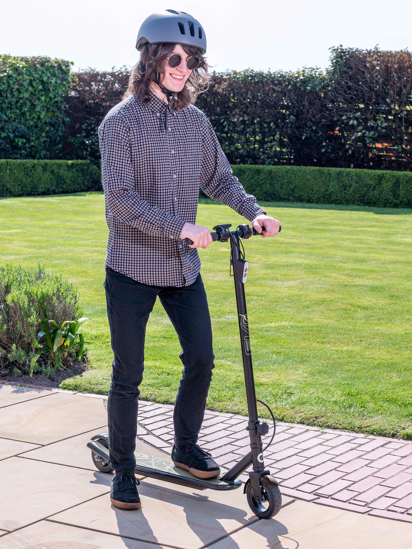 EVO VT3 E-Scooter - Black | Littlewoods