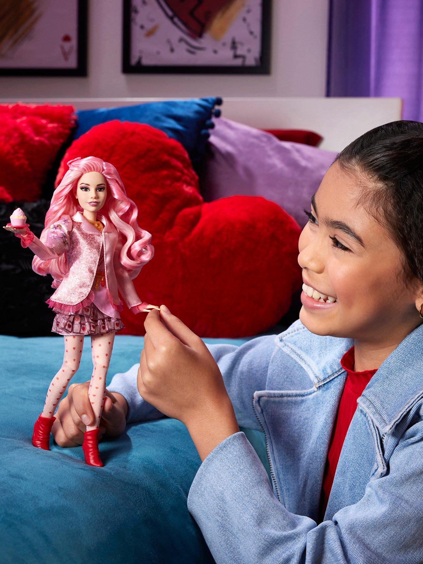 Disney Descendants The Rise of Red Fashion Doll & Accessory - Bridget ...
