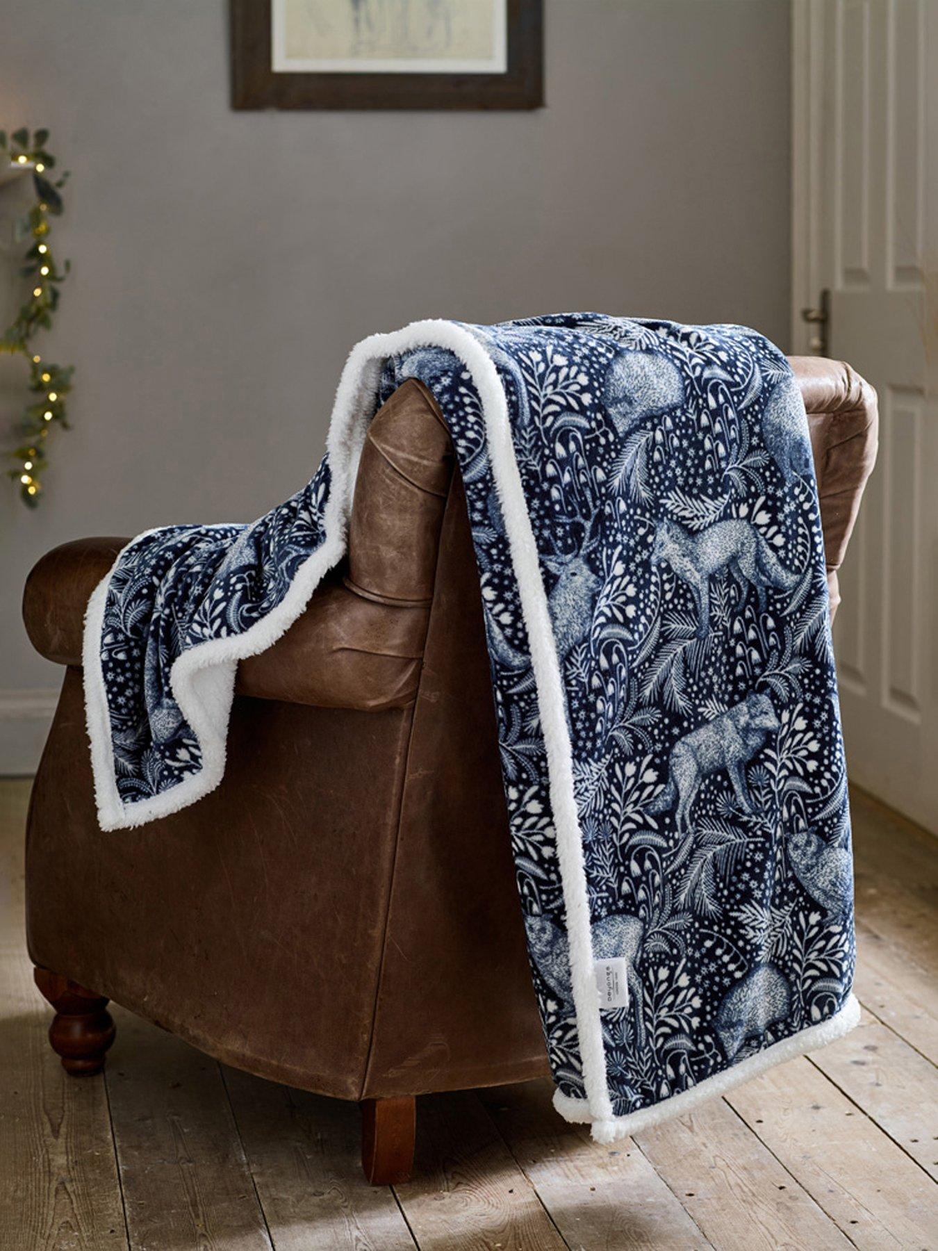 Deyongs Woodland Folk Sherpa Throw 140x180cm | Littlewoods