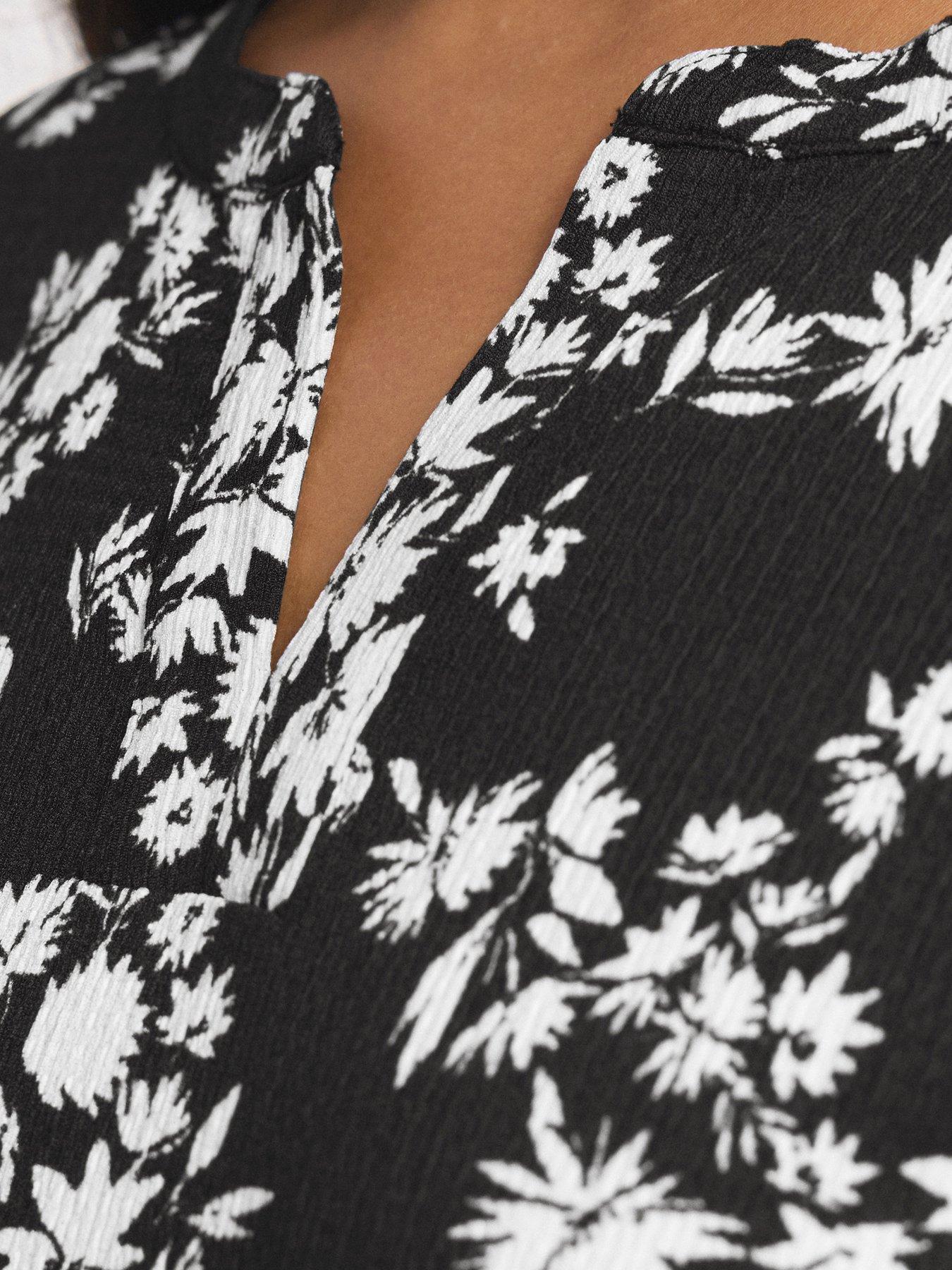 Yours Curve Notch Neck Texture Top - Black | Littlewoods