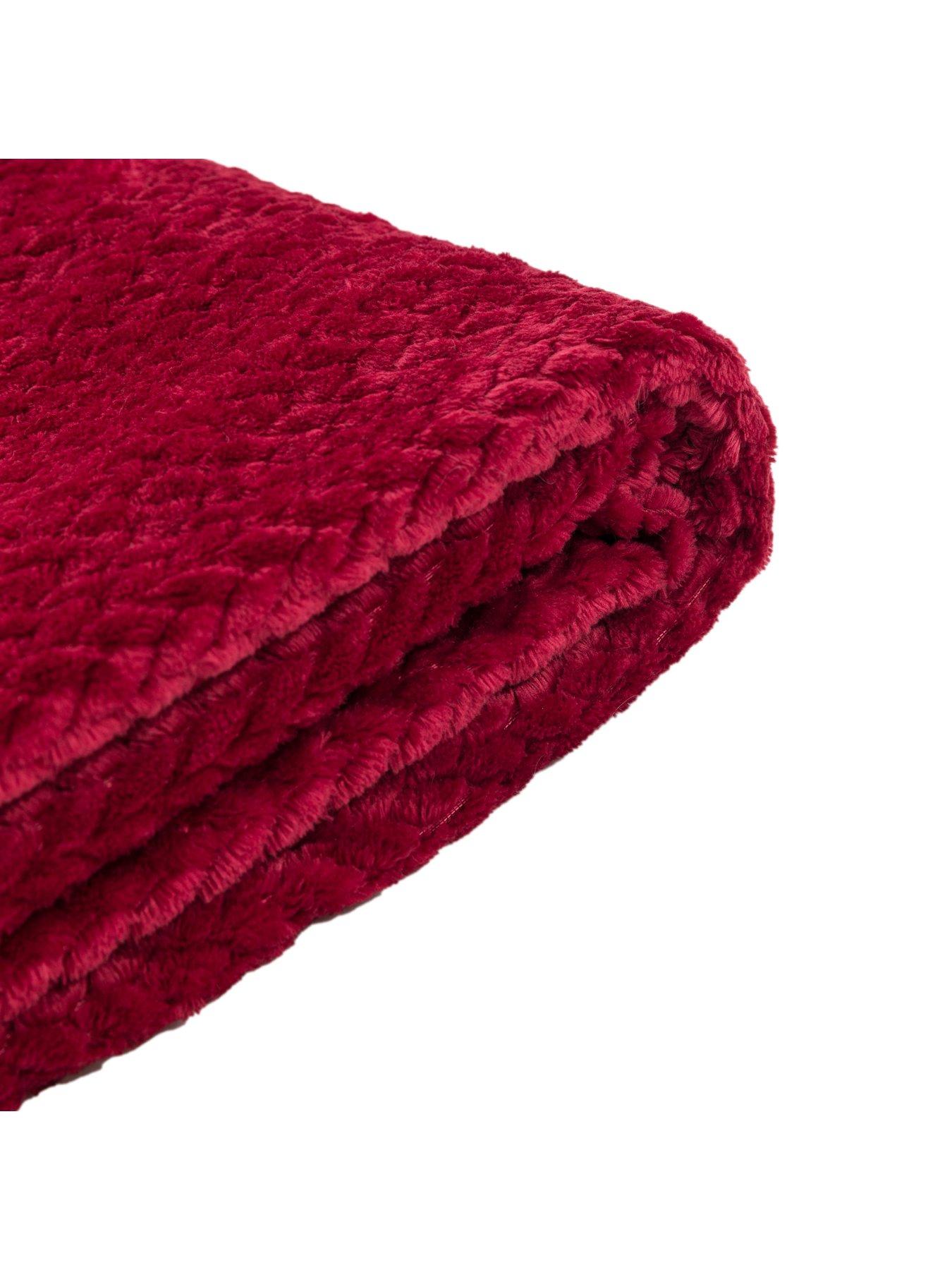 Gallery Direct Woodland Chevron Embossed Throw Red 1300x1700mm ...