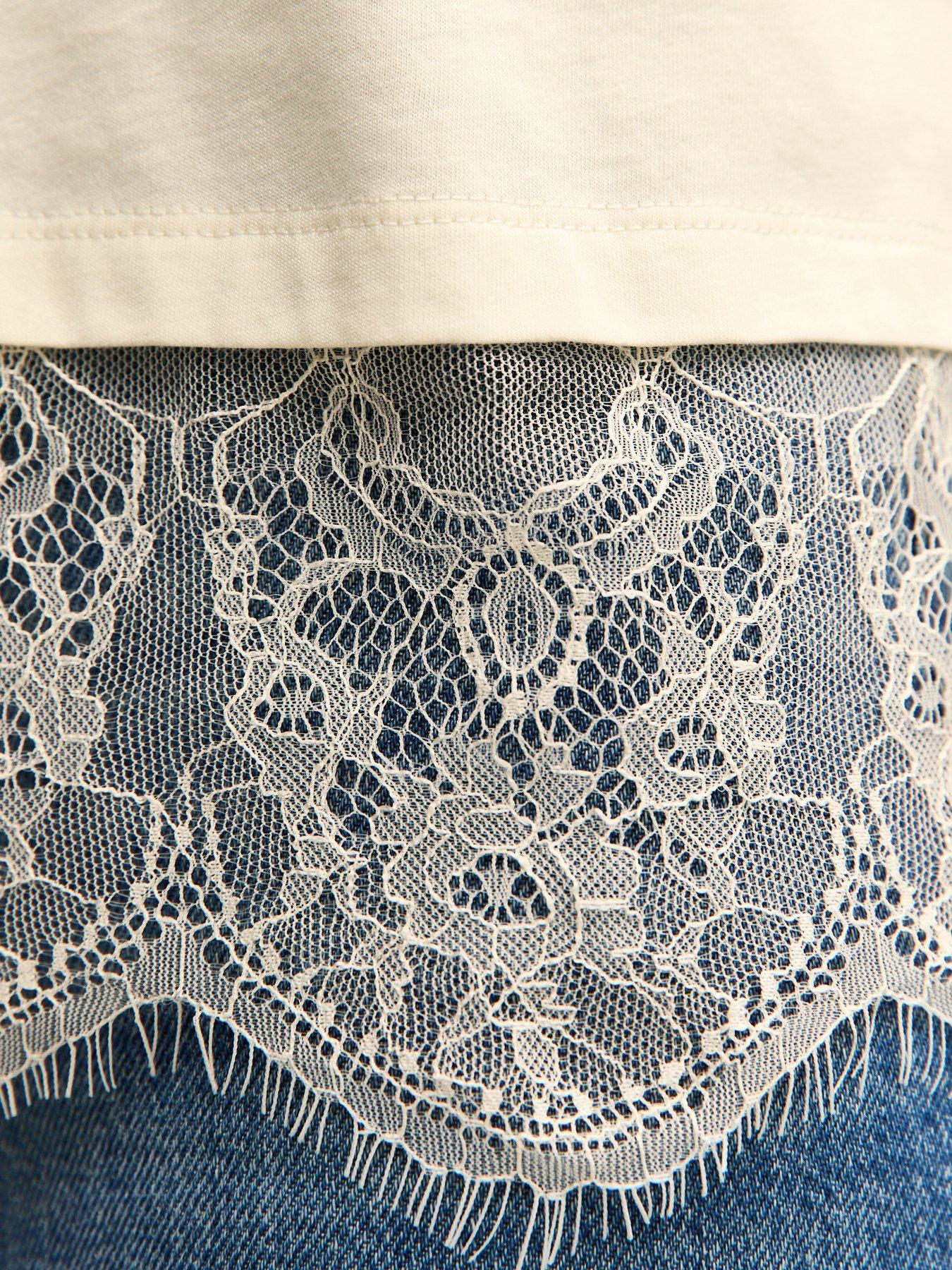 New Look White Lace Hem Boxy Top - Cream | Littlewoods