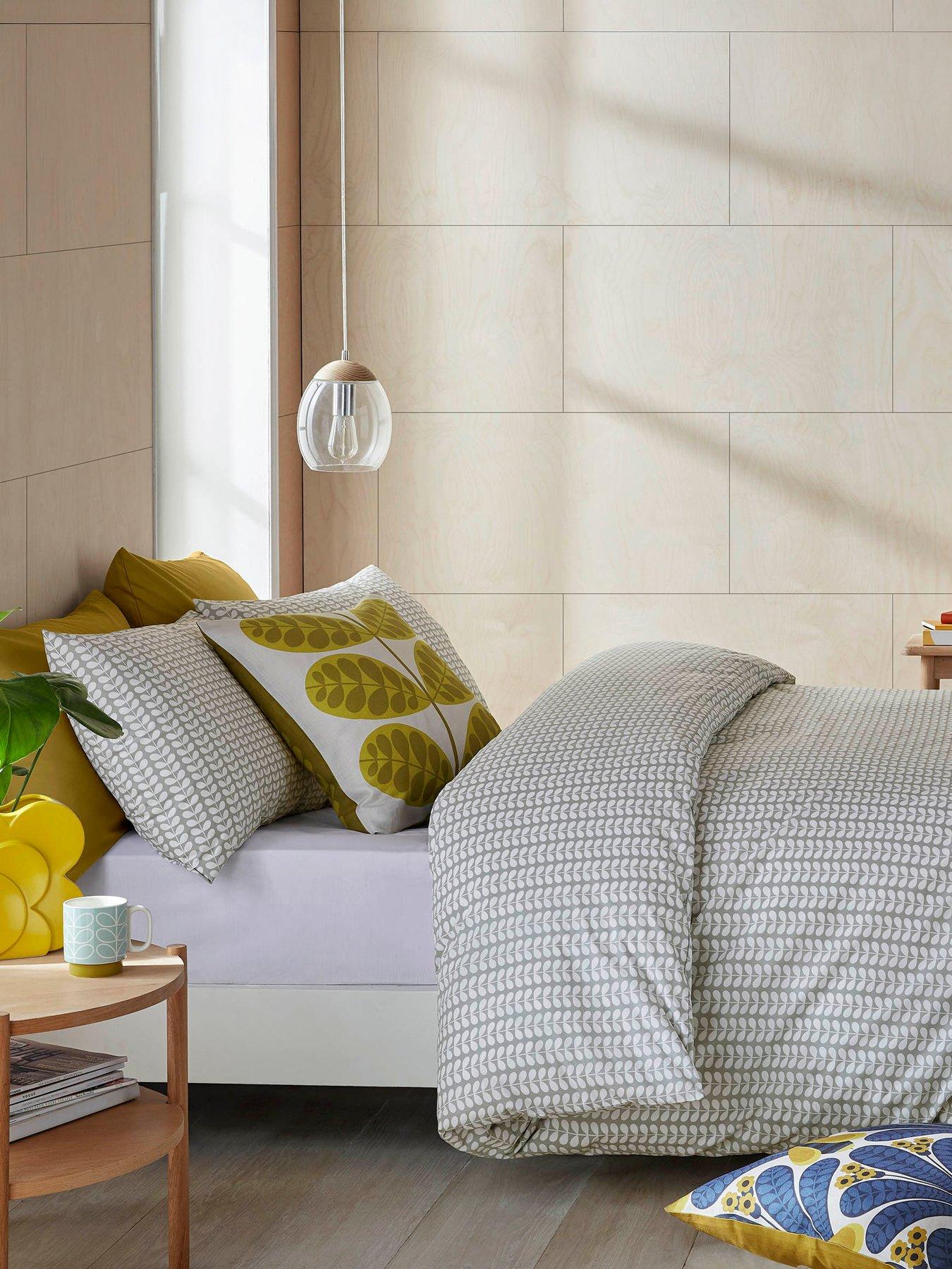 Orla Kiely Tiny Stem Pillowcase Pair- 50cm X 75cm- Cool Grey | Littlewoods